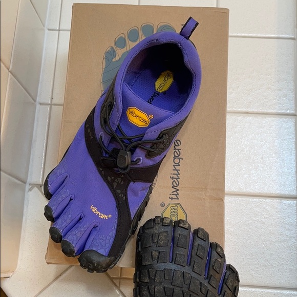 Vibram | Shoes | Vibram Five Fingers Toe Shoes | Poshmark